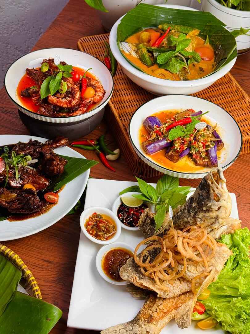 Restoran Laman Lokal, Melaka - Malaysian Restaurant Menu,...